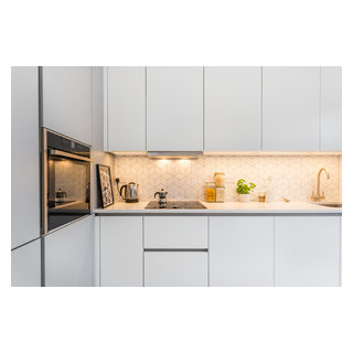 Nolte Soft Lac Papyrus Grey and White Handleless Kitchen - Kitchen ...