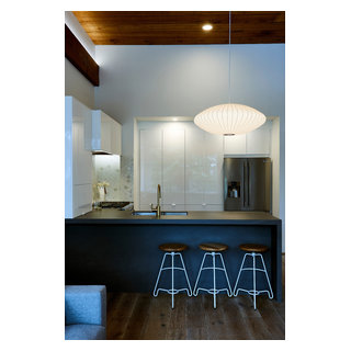 Nordic Chalet @Blue - Scandinavian - Kitchen - Toronto - by White Elk ...