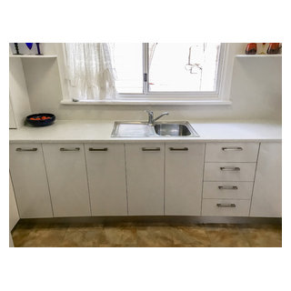 North Balgowlah - Modern - Kitchen - Sydney - by Dream Doors Sydney ...