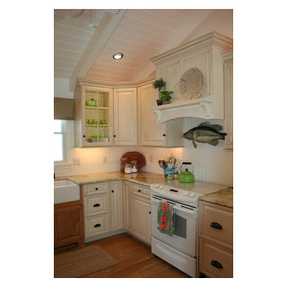 North Beach Kitchen - Beach Style - Kitchen - New York - by Cindy Kelly ...