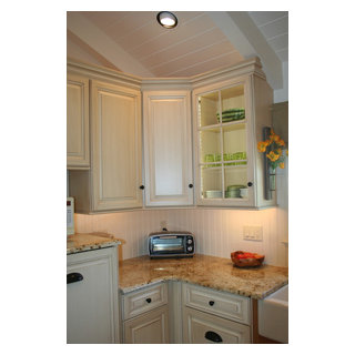 North Beach Kitchen - Beach Style - Kitchen - New York - by Cindy Kelly ...