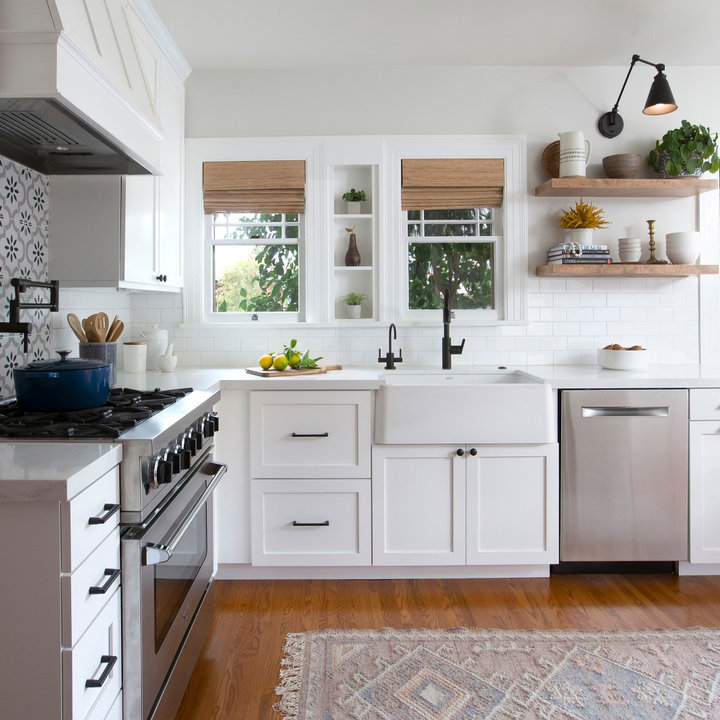 75 Beautiful Farmhouse Kitchen Design Ideas & Pictures | Houzz