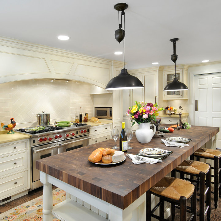 British Colonial Kitchen Design Ideas, Inspiration & Images - July 2022 ...