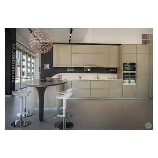 OLA 20, Pininfarina Design in Champagne Micallized Lacquer ...