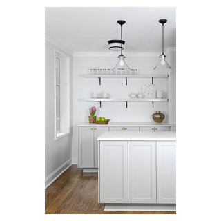 Open Shaker style kitchen in pre-war building - Classique - Cuisine ...