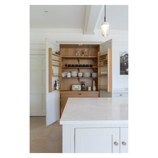 Calm White Shaker Kitchen | The Cotswolds - Contemporary - Kitchen ...