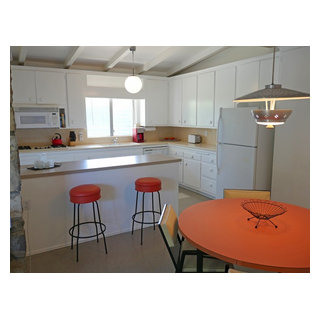 Palm Springs Midcentury Modern Home Shoot - Midcentury - Kitchen - Los ...