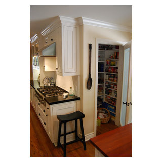 Paulette Place - Traditional - Kitchen - Los Angeles - by Flintridge ...