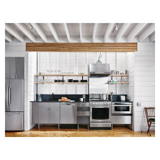 Perfect Wall House - Farmhouse - Kitchen - Austin - by Rauser Design ...