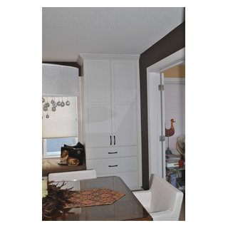 Perkins Kitchen - Kitchen - Minneapolis - by Kitchens Made Simple | Houzz