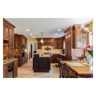 Pete & Brenda's Kitchen - Traditional - Kitchen - Detroit - by Dream ...