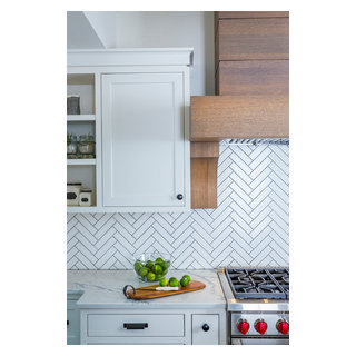 Pilot House - Farmhouse - Kitchen - Cincinnati - by Ryan Duebber ...