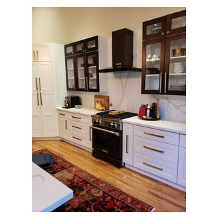 Plenty of storage space with these 3 drawer base cabinets and spice ...