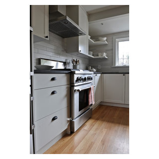 Point Grey Kitchen - Transitional - Kitchen - Vancouver - by Eyco ...