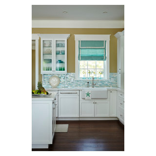 Point Retreat - Beach Style - Kitchen - Miami - by JMA INTERIOR DESIGN ...