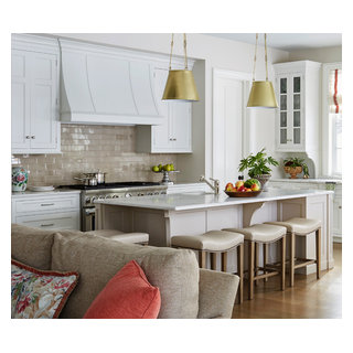 Polished Traditional - Traditional - Kitchen - Chicago - by PB Kitchen ...