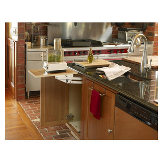 Pop-up mixer - Farmhouse - Kitchen - Atlanta - by Pittam Associates ...