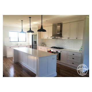 Pressed Tin Panels® White Kitchen Splash back- Minimalist Kitchen ...