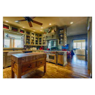 Private Waterfront Residence on the West River - Farmhouse - Kitchen ...