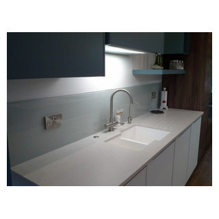 Pronorm Y Line & Pro Line 128 in Matt Glass, Walnut & Blue / Grey Matt ...