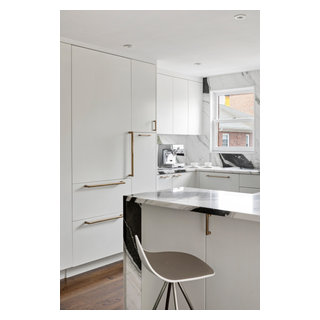 Putnam Square- Kitchen Island - Modern - Kitchen - Boston - by LDa ...