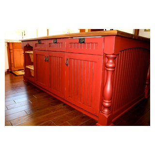 Pyramid Circle - Traditional - Kitchen - Sacramento - by Jills Classic ...