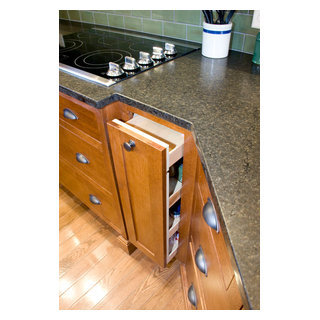 Quarter Sawn Inset Oak Kitchen - Craftsman - Kitchen - Other - by Mauk ...