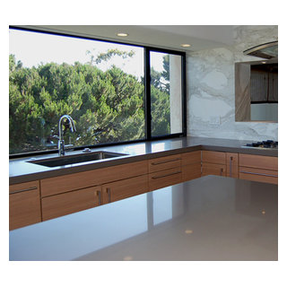 quartz counter | linear island - Modern - Küche - Orange County - von ...