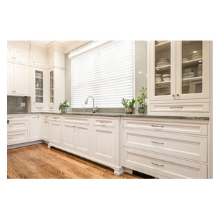 Queen Anne Traditional Kitchen and Dining - Traditional - Kitchen ...