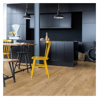 QuickStep Livyn Pulse Click Cotton Oak Natural Vinyl Flooring - Contemporary - Kitchen - London ...