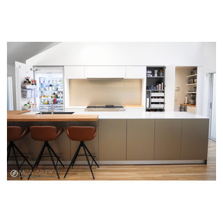 Ramos Kitchen Remodel - Kitchen - Miami - by Marjorie Carrillo ...