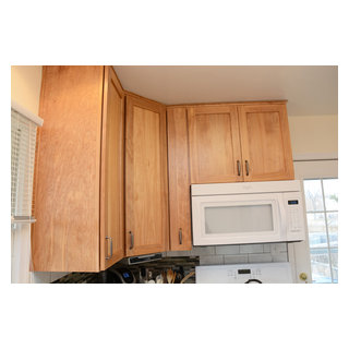 Red Birch - Natural Kitchen - Kitchen - Chicago - by Brighton Cabinetry ...