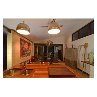 Relaxed Australian Retreat for Busy Circus Family - Eclectic - Kitchen ...