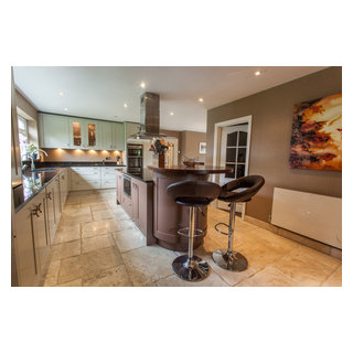 Residence in Bray - Traditional - Kitchen - Oxfordshire - by Niki ...