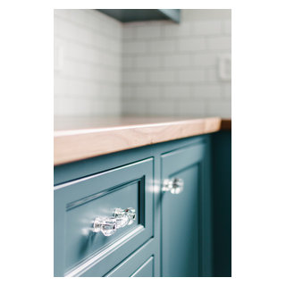 Ridge Residence - Kitchen - Cleveland - by EKA Build | Houzz