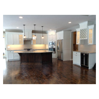 Riley Model 2013 - Farmhouse - Kitchen - Minneapolis - by R&R ...