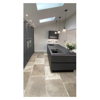 Riva Concrete Slate Grey True Handle-less kitchen with large island ...
