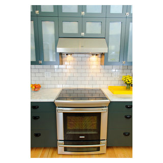 Rock Star Kitchen - Modern - Kitchen - Miami - by Errez Design Inc. | Houzz