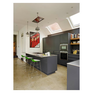 Roundhouse open plan kitchens - Contemporary - Kitchen - London - by ...