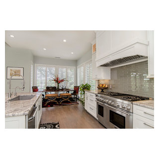 Rue du Lac Kitchen & Den - Transitional - Kitchen - Dallas - by Alair ...