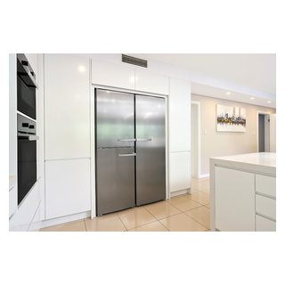 Sans Souci - Modern - Kitchen - Sydney - by Kitchen Envy - Custom ...