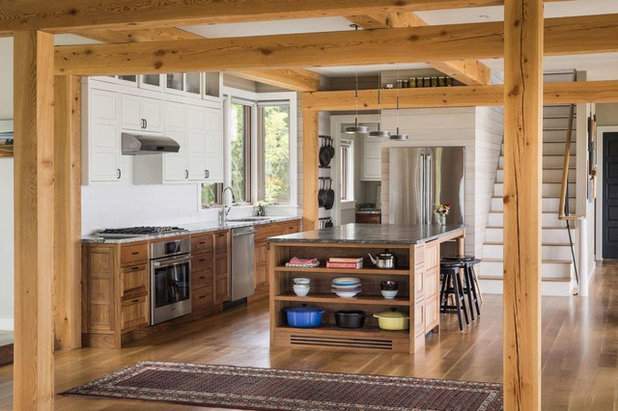 Trending: 13 Warm, Inviting Kitchens You’d Want to Wake Up To