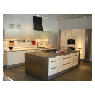 Segmento Kitchen - Contemporary - Kitchen - Detroit - by Designs ...