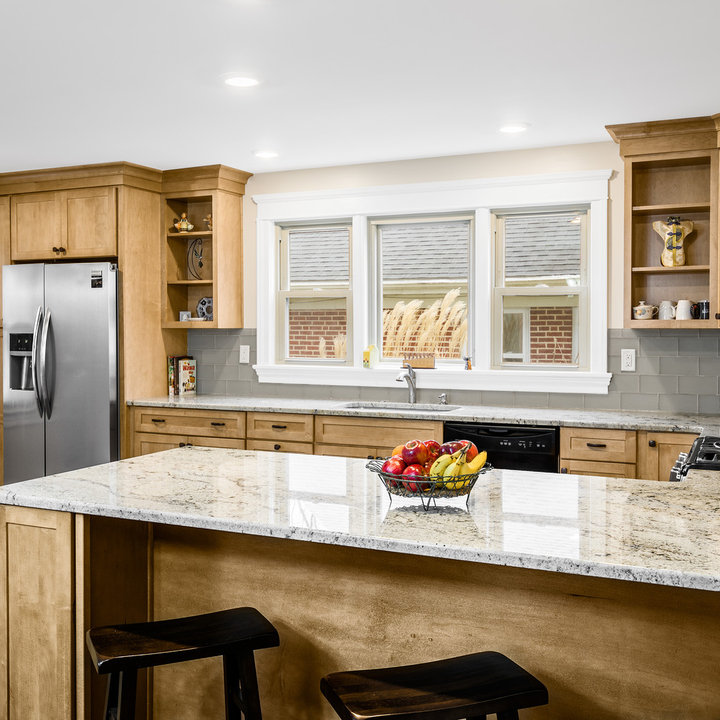 Black Granite With Maple Cabinets - Photos & Ideas | Houzz