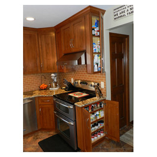 Shallow storage - Traditional - Kitchen - Cleveland - by Johannings ...