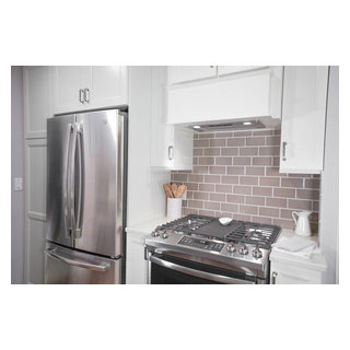 Showplace EVO Kitchen in Edgewater Dover White - Transitional - Kitchen ...