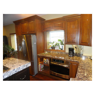 Showroom and Cooking Show Set - Traditional - Kitchen - St Louis - by ...