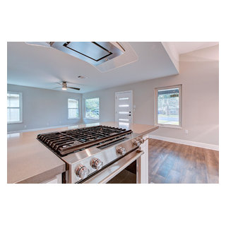 SIlestone- Grey Expo Kitchen & Kensho Master Bath - Transitional ...