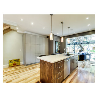 Simpson Kitchen - Transitional - Kitchen - Toronto - by Home by Tim ...