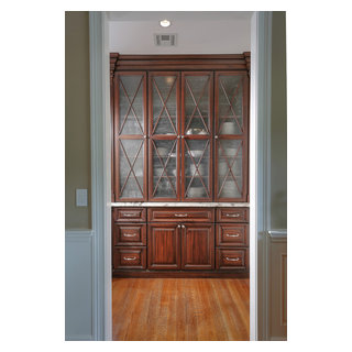 Slope Kitchen - Farmhouse - Kitchen - New York - by Kitchen Designs by ...